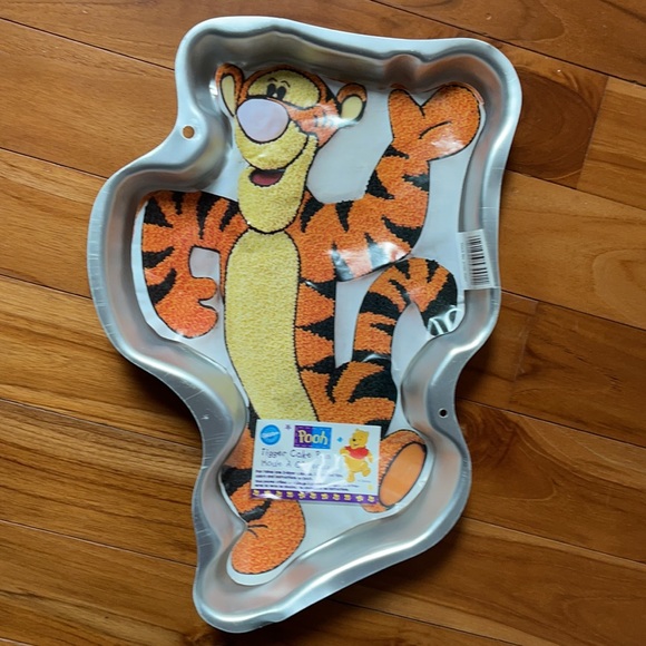 Wilton | Kitchen | Wilton Tigger Cake Pan Disney Character | Poshmark